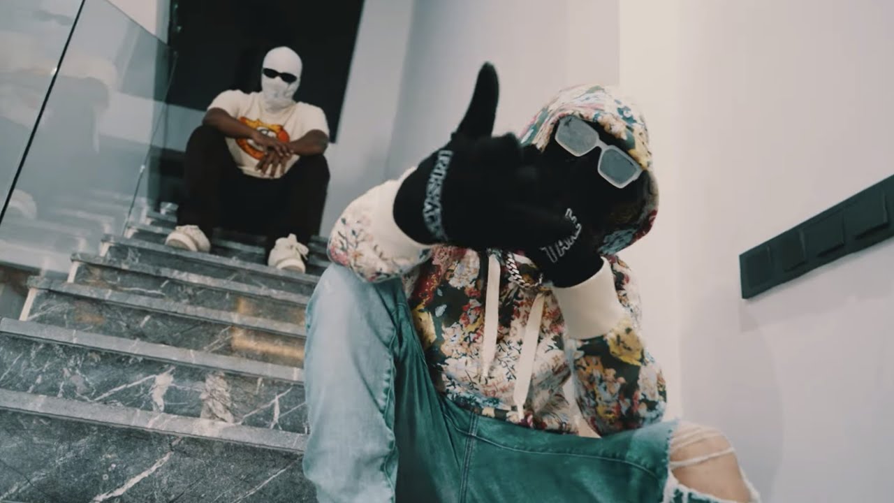 Booter Bee ft wewantwraiths - Half 9 (New Super Video) - YouTube