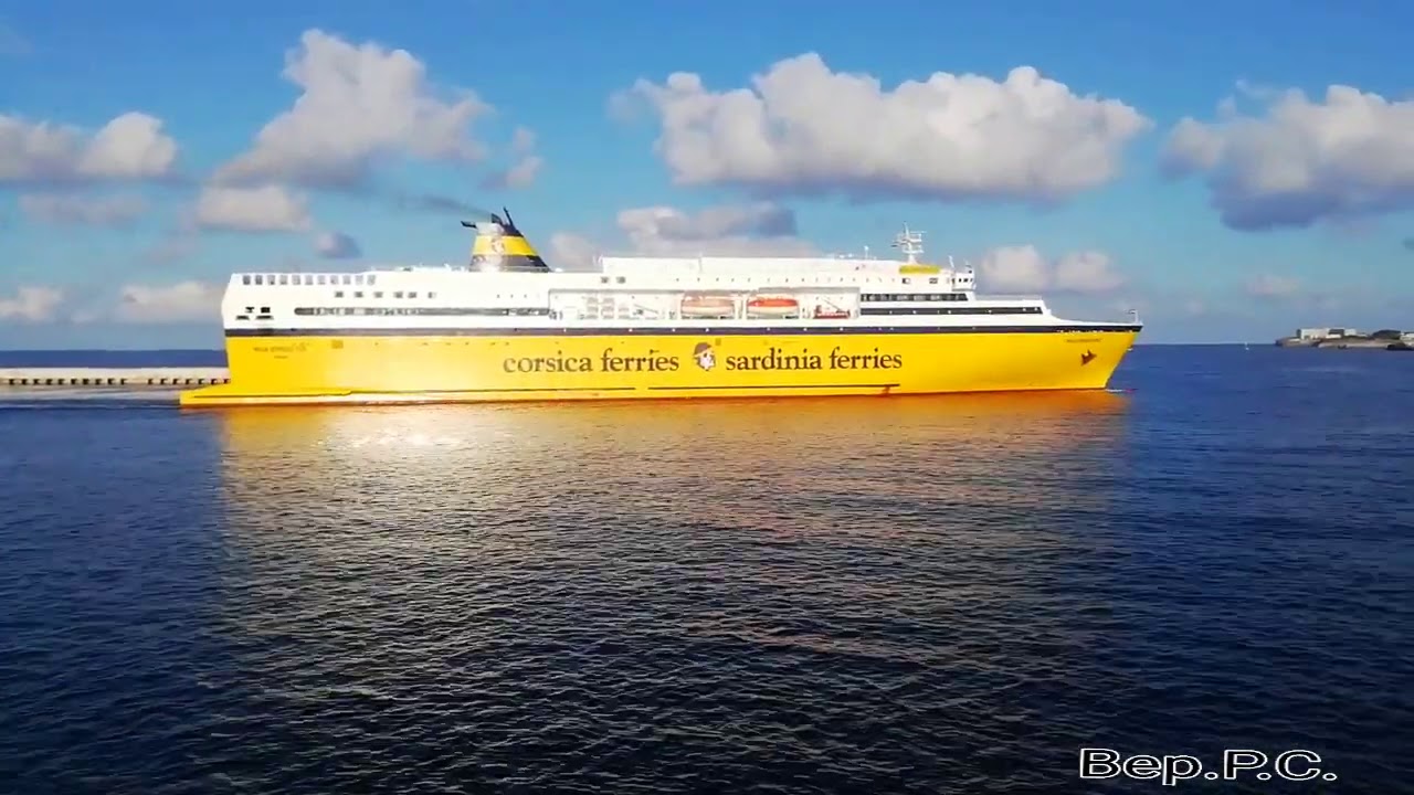 Salida del Buque Mega Express Five de Corsica Ferries del Dique de Son ...