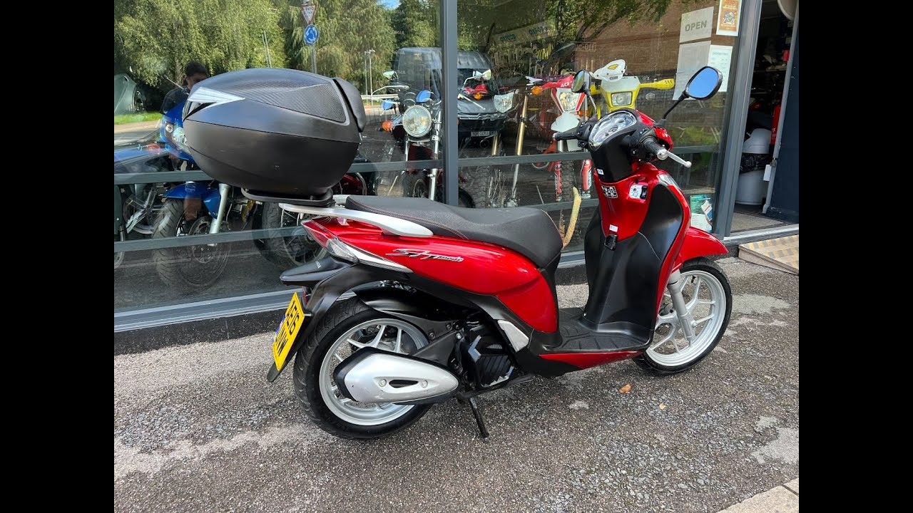 Honda ANC125F SH MODE 2016 QUICK WALK ROUND AND START UP - YouTube