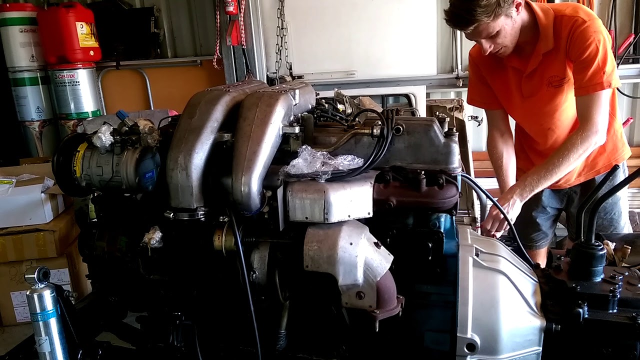 12HT40 First Start. 12HT in a HJ47 Landcruiser - YouTube