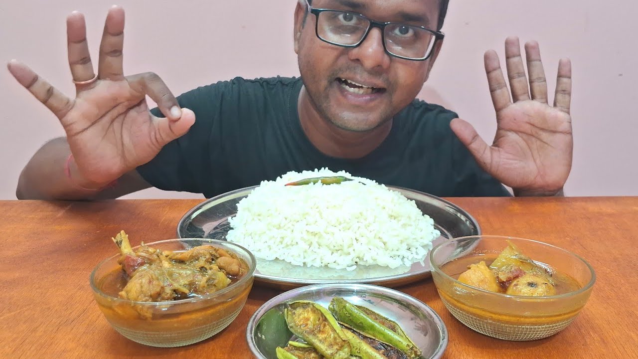 Enjoying & Eating 🤩 Rice with Spicy Chicken Simple Curry and Pata Vaja ...