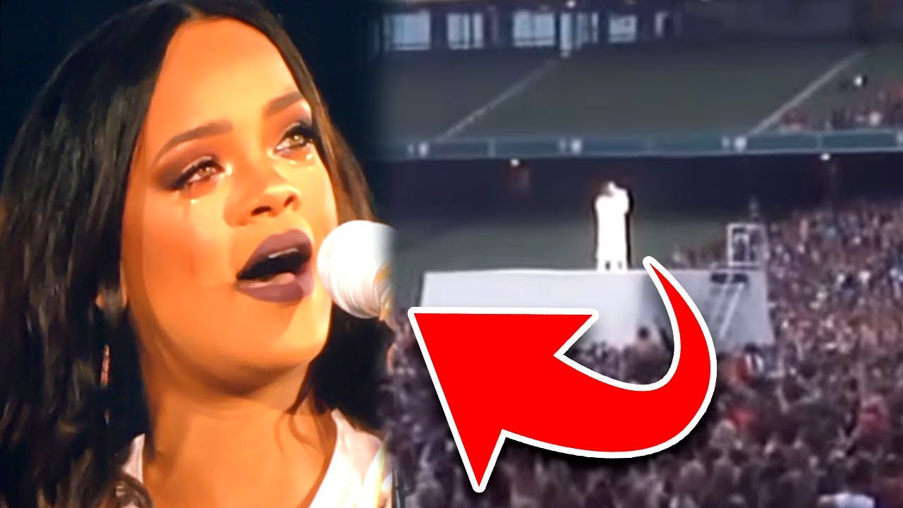 5 Singers Who Cried On Stage While Singing - YouTube