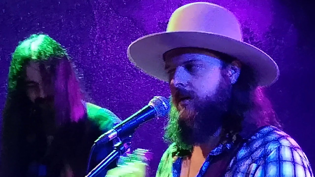 RED BEARD DIRECTO! - YouTube