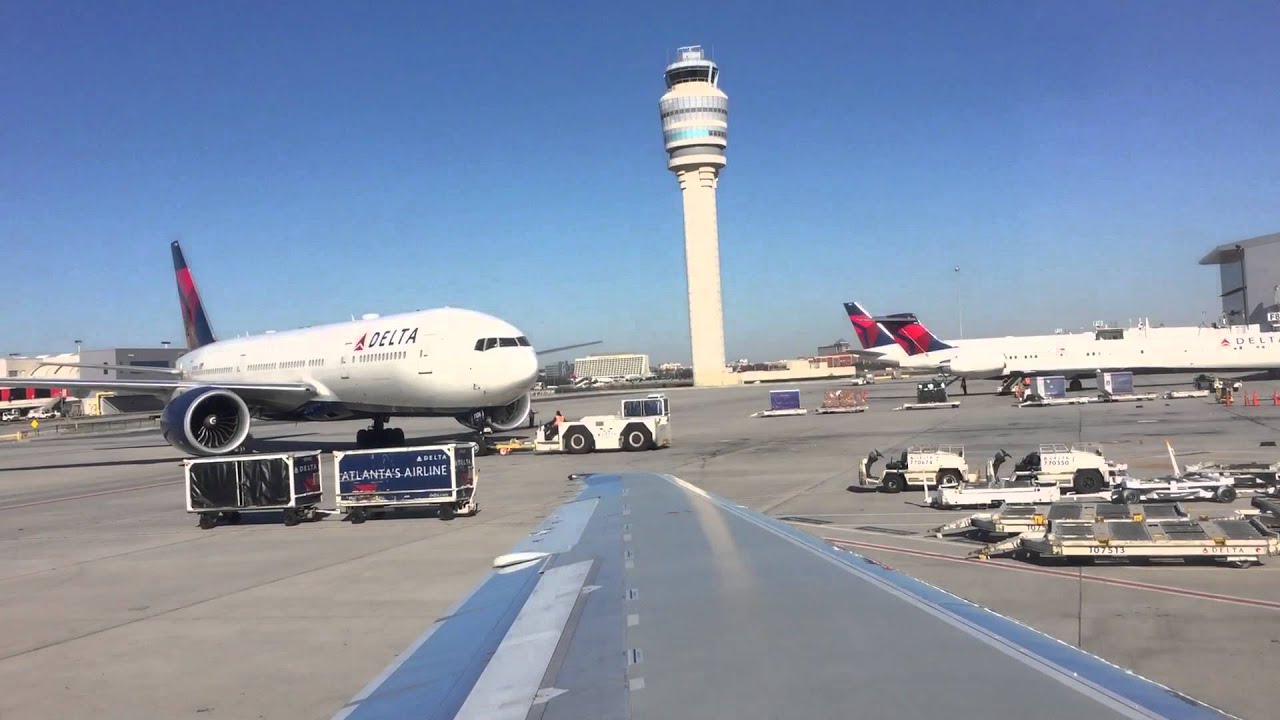 Delta Airlines - Boeing 777 Pushback - YouTube