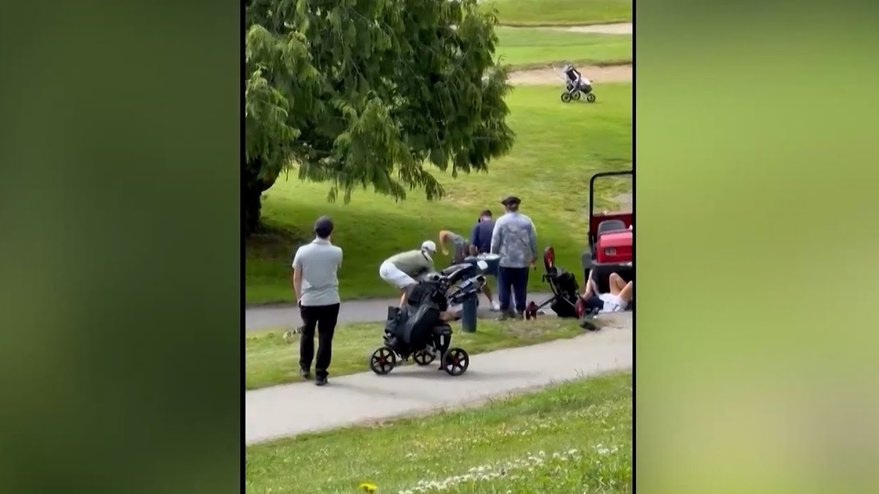 Golf course fight caught on camera - YouTube