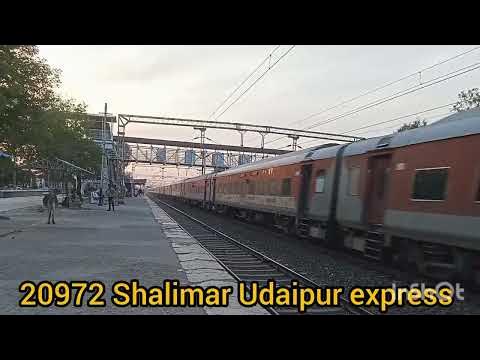 20972 Shalimar Udaipur express - YouTube
