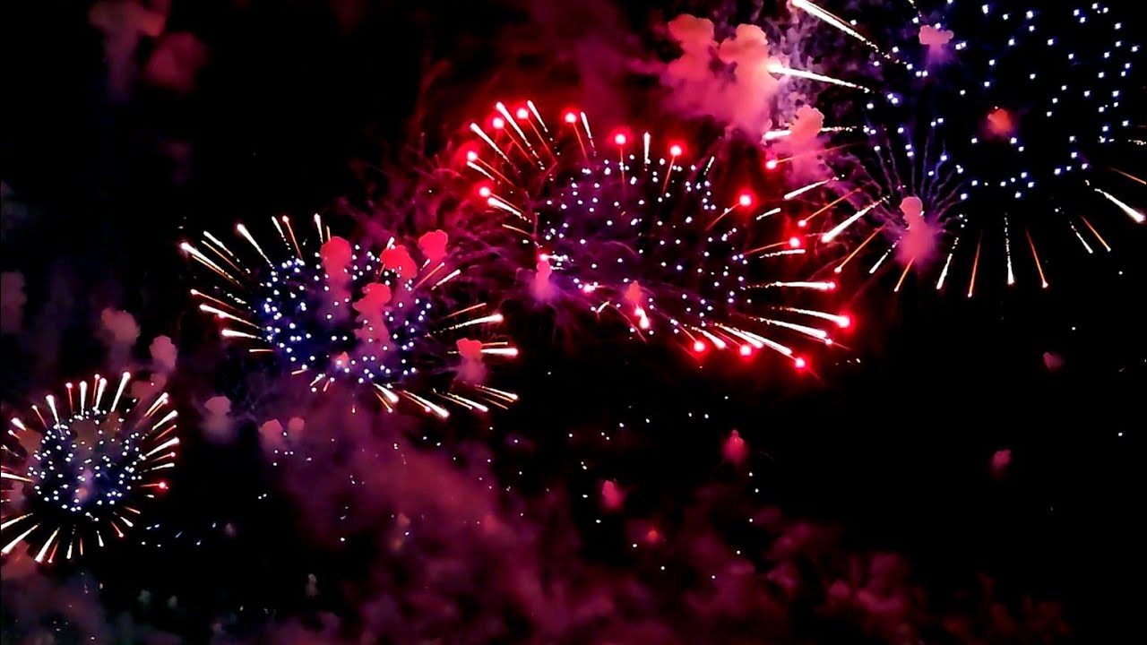 ABUDHABI FIREWORKS CORNICHE BEACH - YouTube