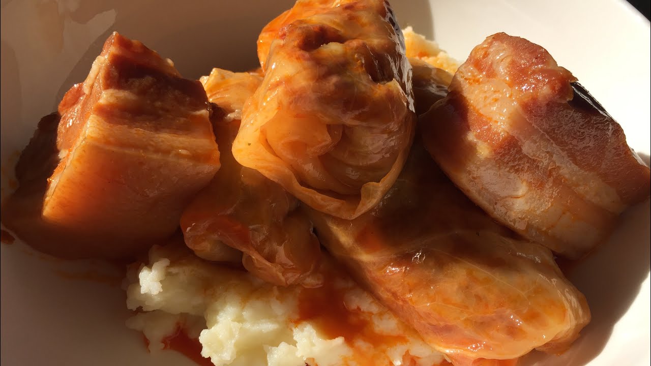 Najukusnija SARMA / Stuffed Cabbage Rolls - YouTube