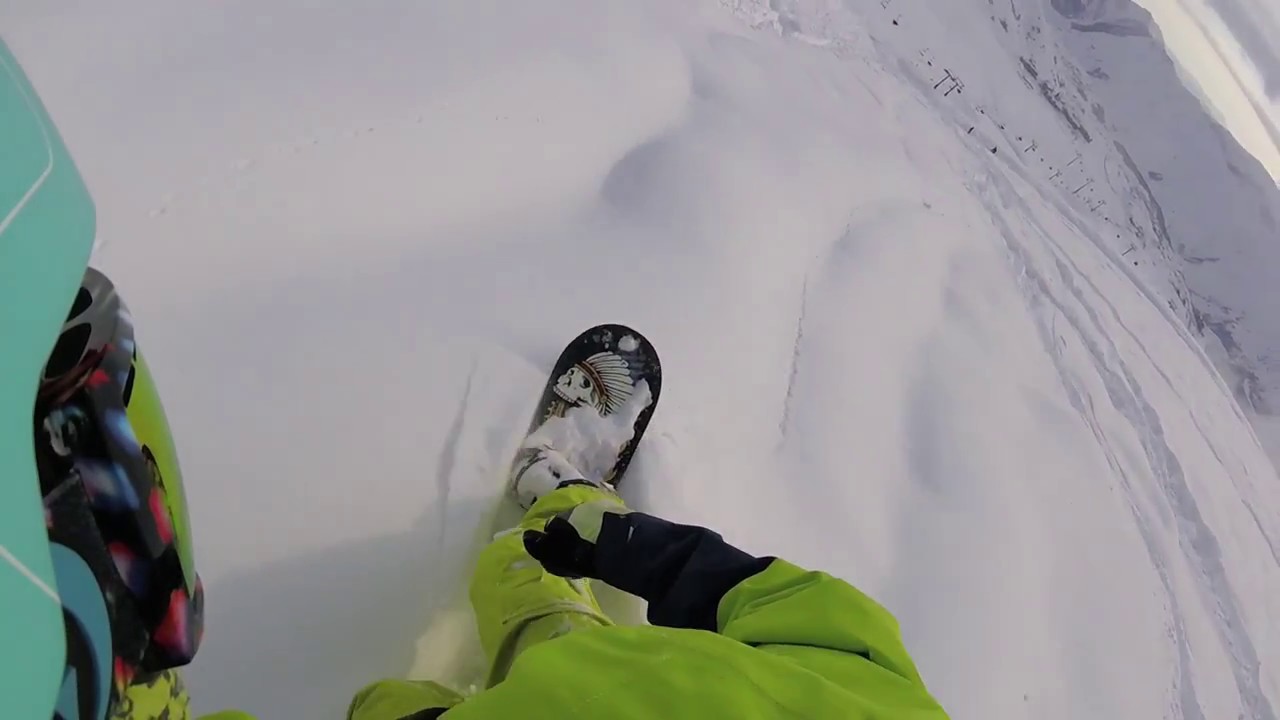Gudauri Snowboarding in Powder - YouTube