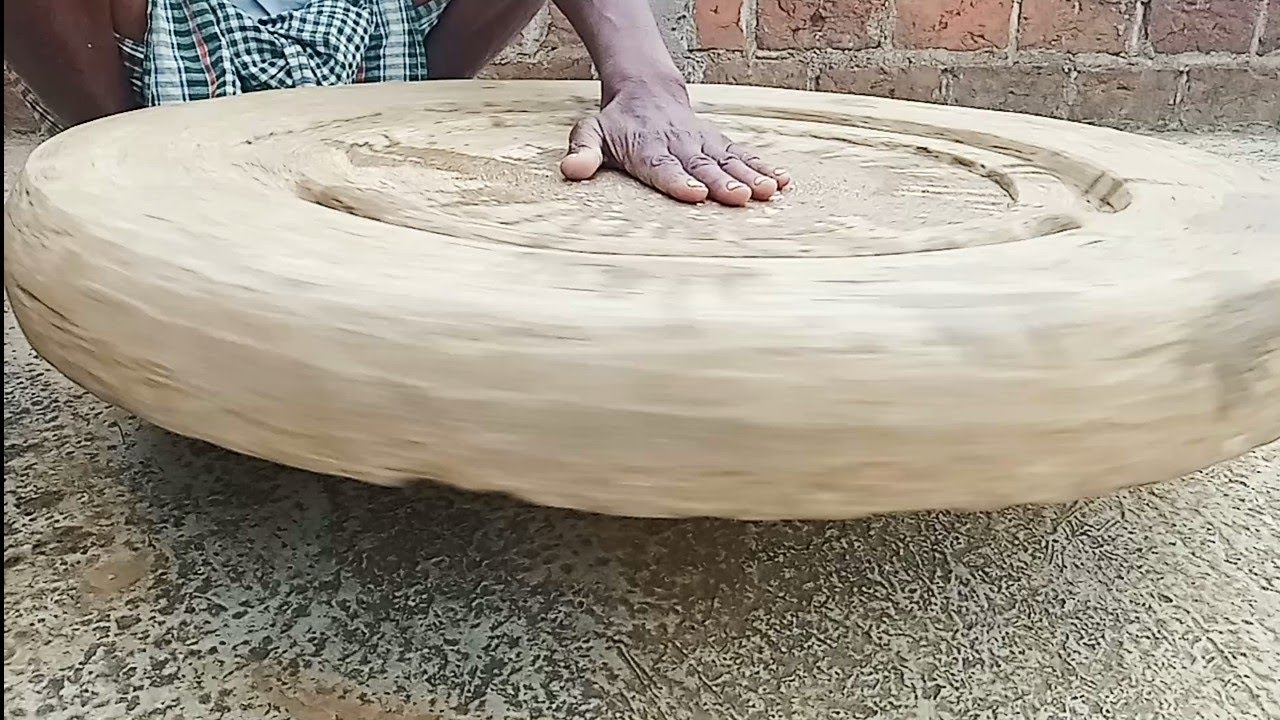 How to Make Clay Kalash by Traditional Pottery Wheel. || मिट्टी का कलश ...