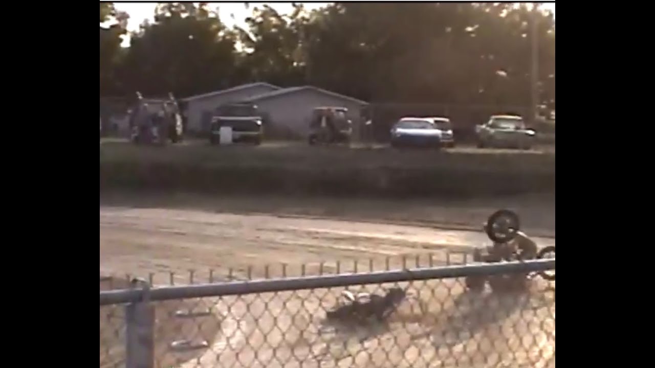 Lodi Cycle Bowl 2000.31 Matt Proto leads heat race. Tony Meiring ...