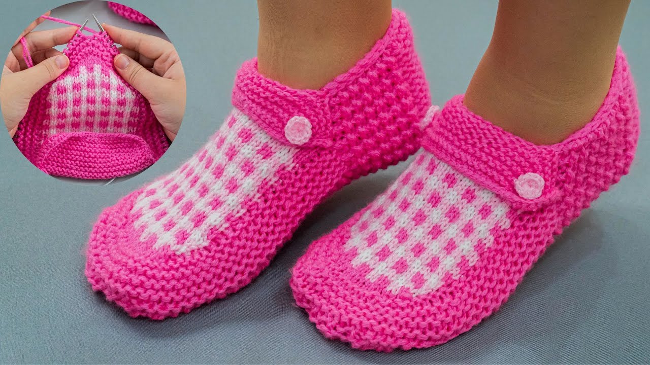 Knitted simple slippers - a detailed tutorial! - YouTube