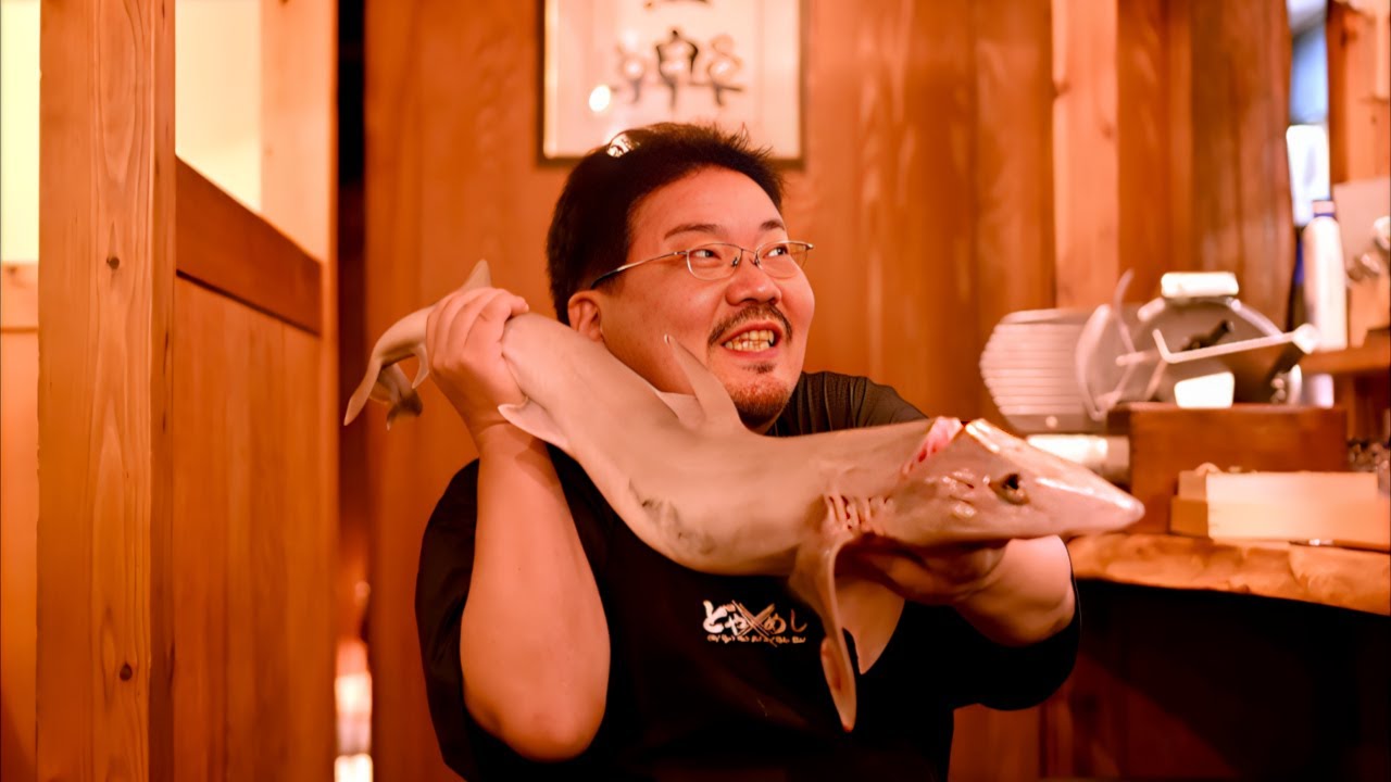 Japanese Chef Skills - Rare Shark Meat Sashimi & Luxury Shark Fin ...