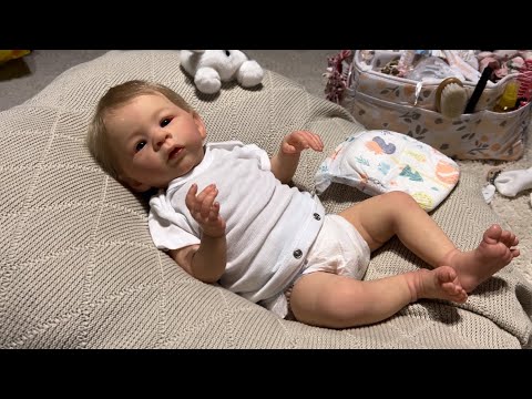 DRESSING VIDEO AND MIDDLE NAME REVEAL FOR ANDY!!! ( NEW CHRISTMAS BABY ...