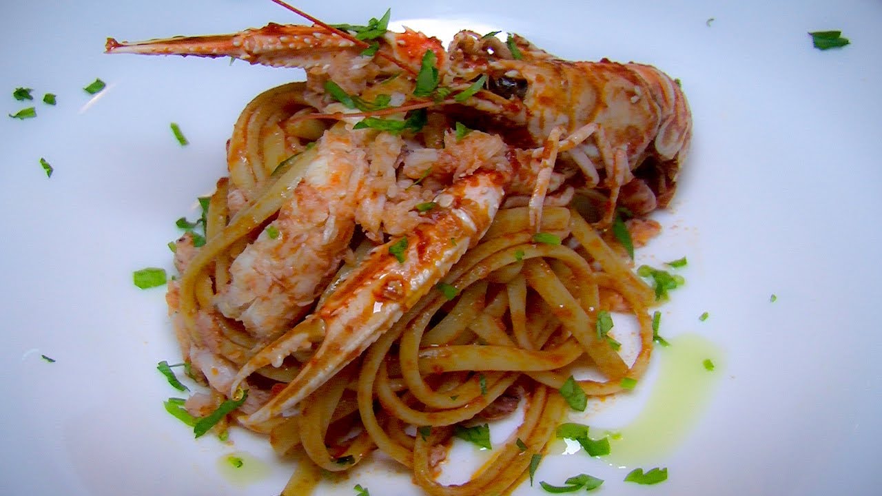 LINGUINE CON SCAMPI E CICALE DI MARE, PRIMI DI PESCE - YouTube