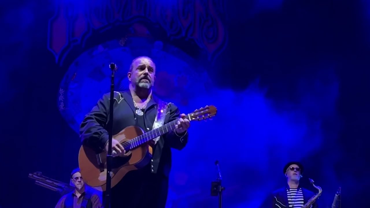 The Mavericks, "Blue Moon" - YouTube