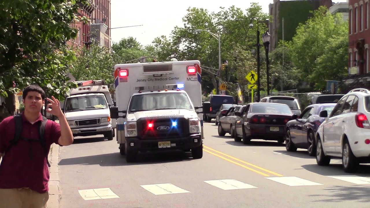Jersey City, NJ Ambulance responding 6-10-15 - YouTube