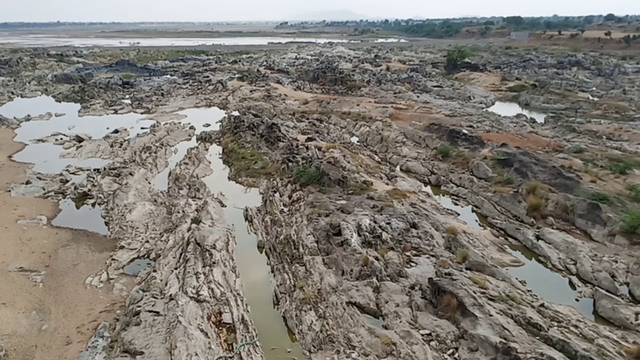 Banas river.... The life line of rajasthan - YouTube