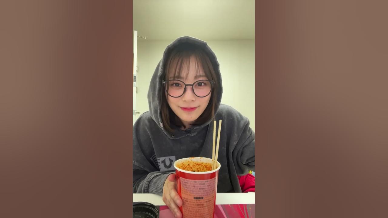 이시연 인스타라이브 240506 - YouTube