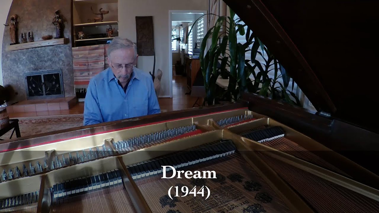 Dream - Johnny Mercer (1944) - YouTube