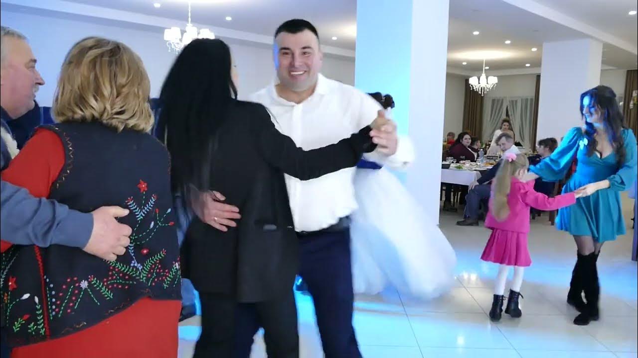 ЧЕРВОНА РУЖА ЩЕ НЕ ЗІВ'ЯЛА - ВЕСІЛЬНА ПІСНЯ, ПОЛЬКА. ГУРТ РОСА, ВАСИЛЬ ...