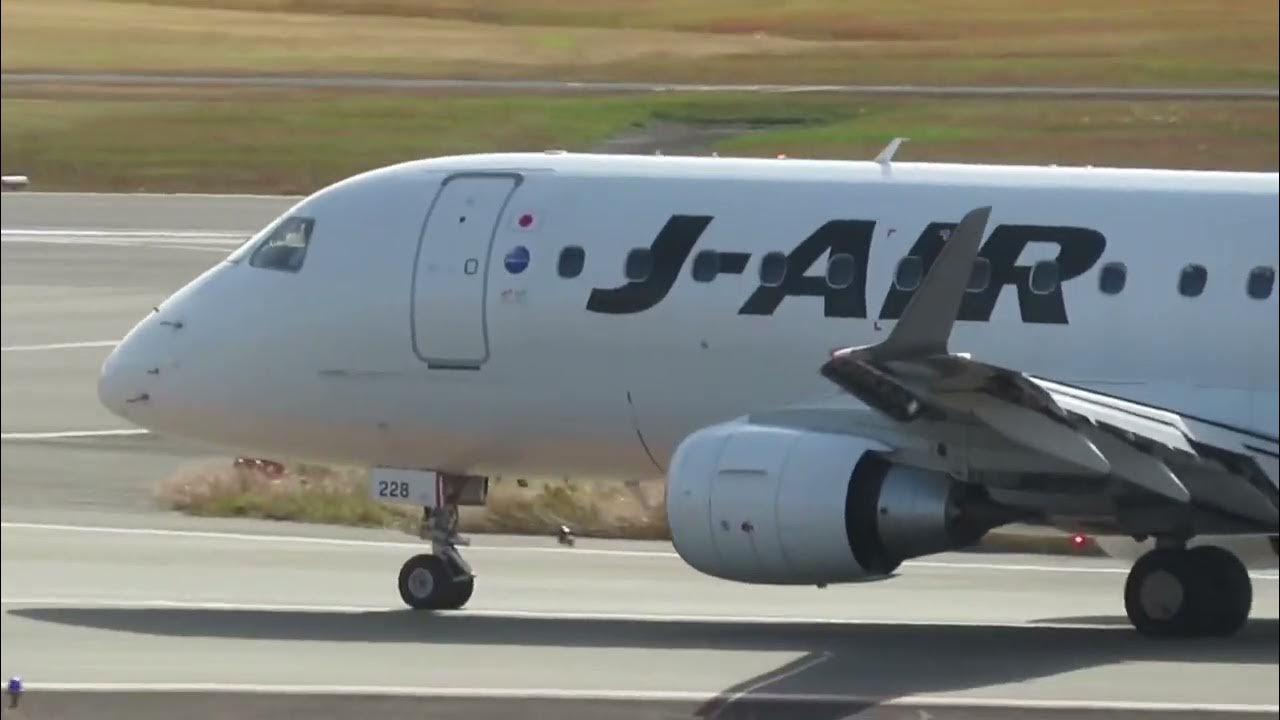 J-AIR E170離陸 （JA228J／伊丹空港） - YouTube