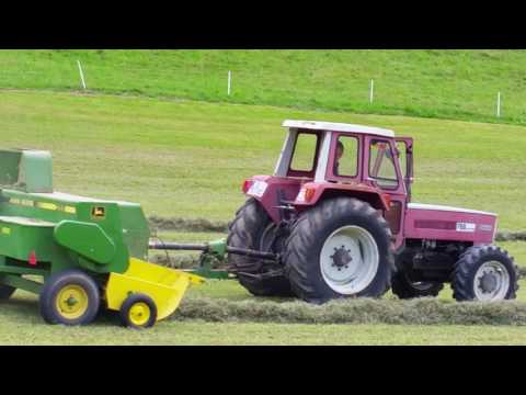 Steyr 768A mit John Deere 359 Kleinballen pressen Heu