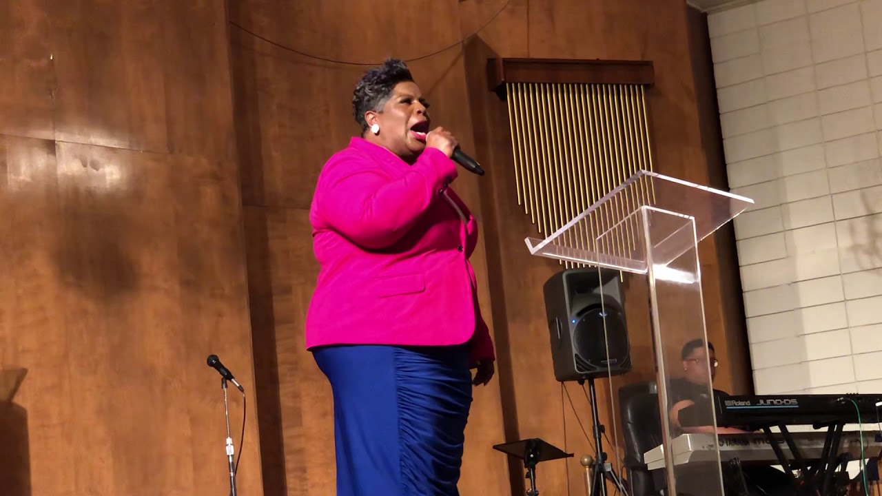 Kirisma Evans At Praise Works - YouTube