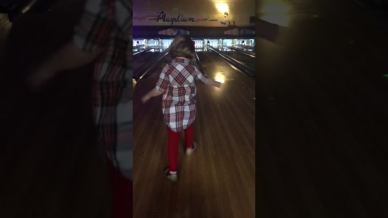 Biscuit Bowling 7/7 - YouTube