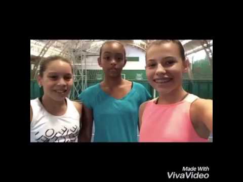 BRINCANDO COM MINHAS AMIGAS NA GINÁSTICA RÍTMICA + MUSICAL.LY - BY GIULIA