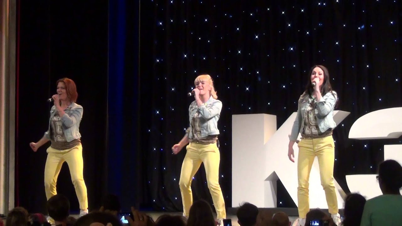 K3 - Eyo (in Plopsa Indoor Hasselt) (26/04/2014) - YouTube