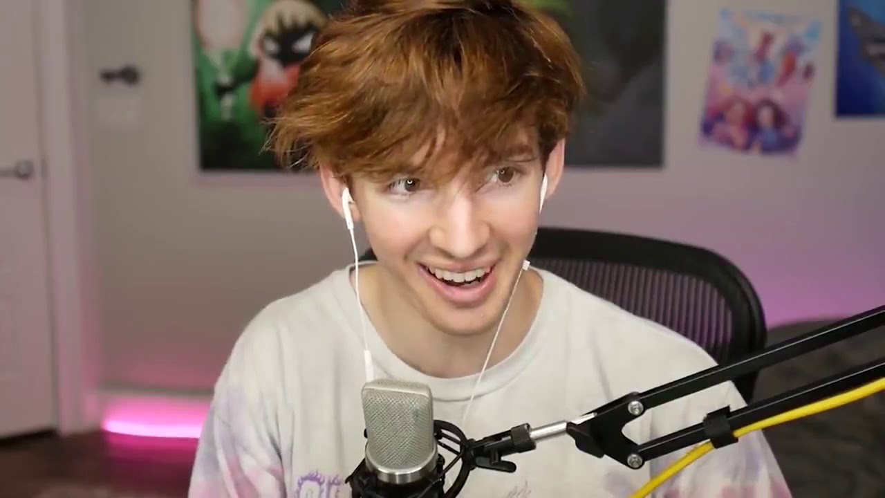 Flamingo! I used Roblox admin to DRAW DISTURBING MESSAGES... - YouTube