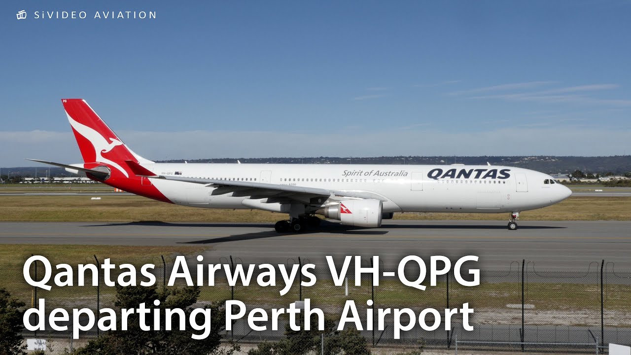 Qantas Airways (VH-QPG) departing Perth Airport on RW03 as QF71 cargo ...