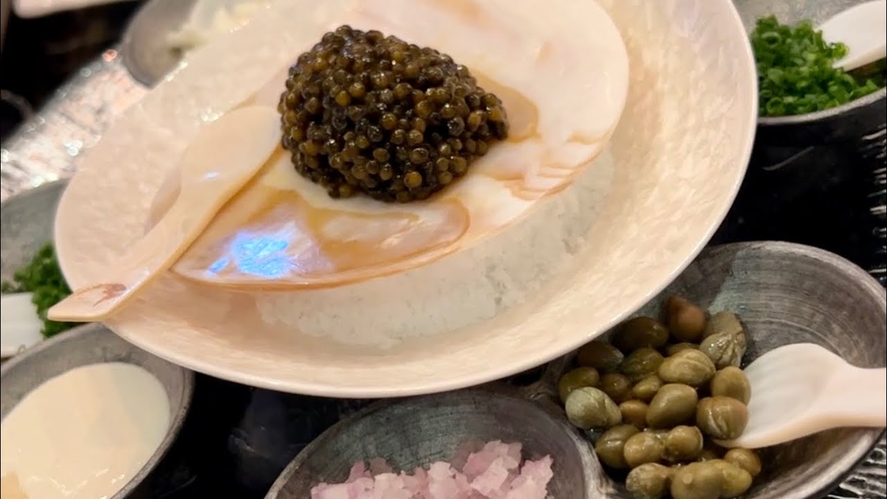 Las Vegas Caviar Bar | Girls Night Out - YouTube