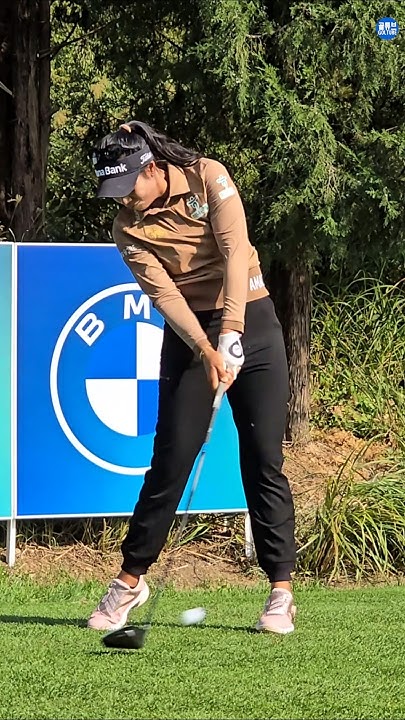 각양각색 임팩트 순간.스윙 참 부드럽죠.LPGA 4년차.53억원의 패티 타바타나킷 - YouTube