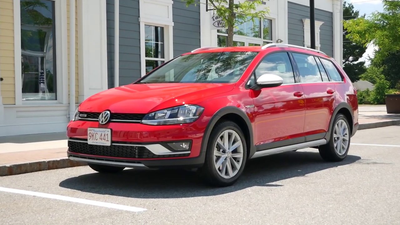 2019 Volkswagen Golf Alltrack S Review - Start Up, Revs, Test Drive ...