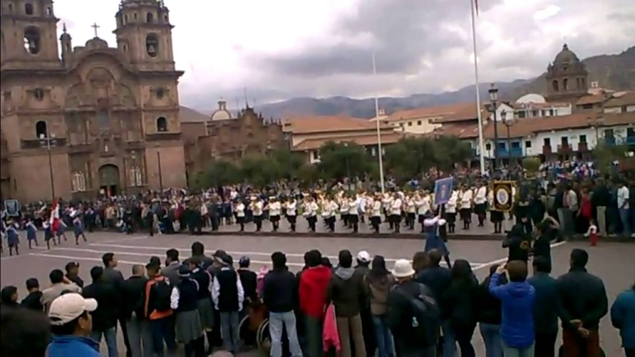desfile en cusco - YouTube