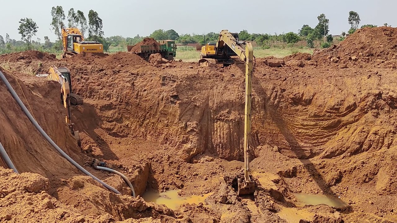 digging of large well - YouTube