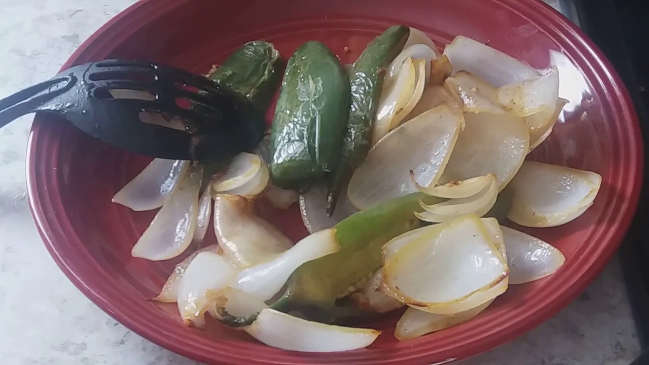 Chiles y cebolla toreados - YouTube