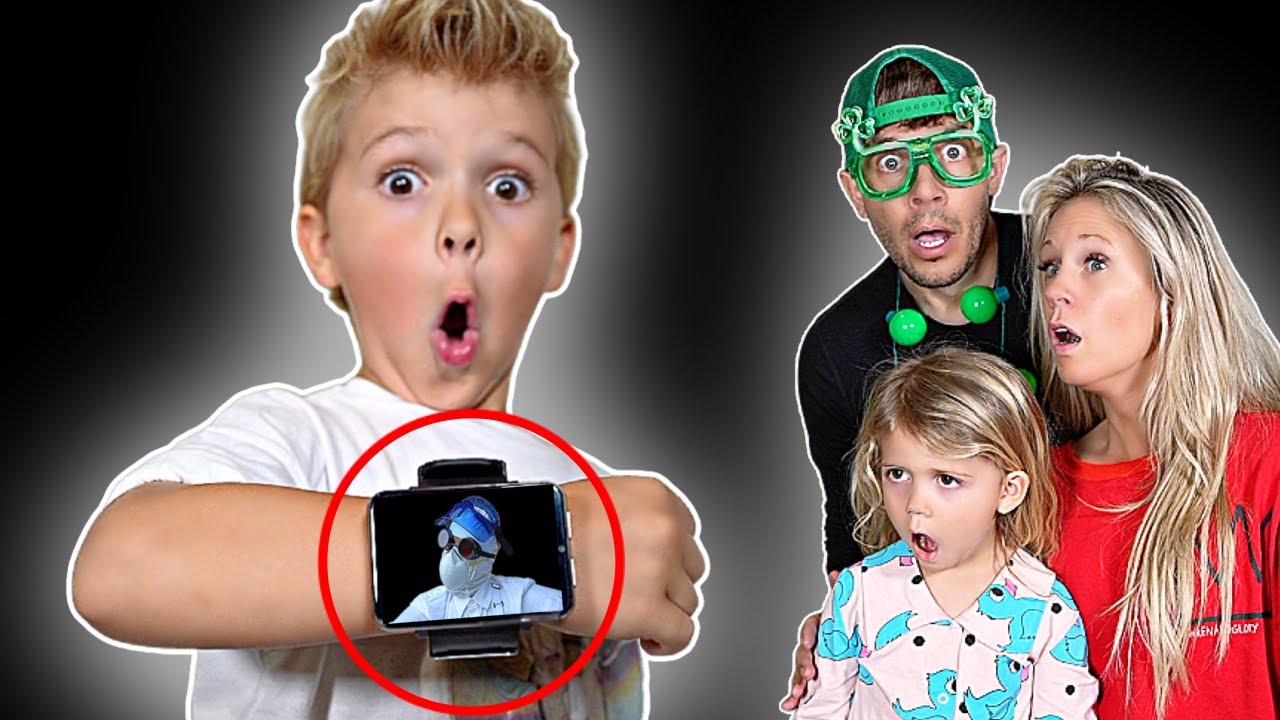 Scientist Sent A SCARY Message On The World s Biggest Smartwatch YouTube Scientist Sent A SCARY Message On The World s Biggest Smartwatch YouTube