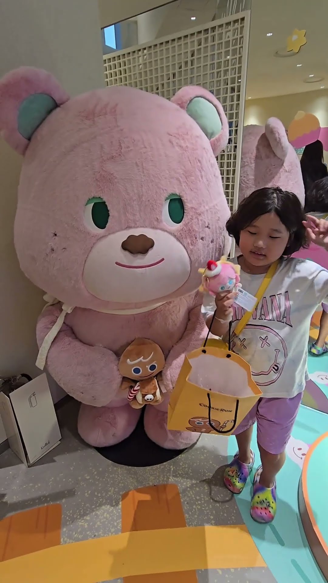 9살지후♡ 아직 인형을 좋아하는 아가지후ㅎㅎ 6살때 ㅎㅈ좀🤣 했었던 쿠키런킹덤 과 구남로에서 질리게 먹었던ㅋ 노티드 좋아용 Youtube