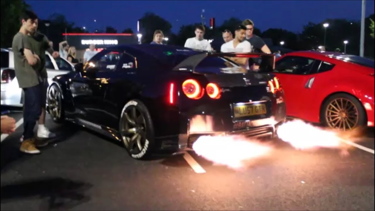 BEST OF - Nissan GTR Sounds! R33 & R35! CRAZY LOUD Compilation! - YouTube