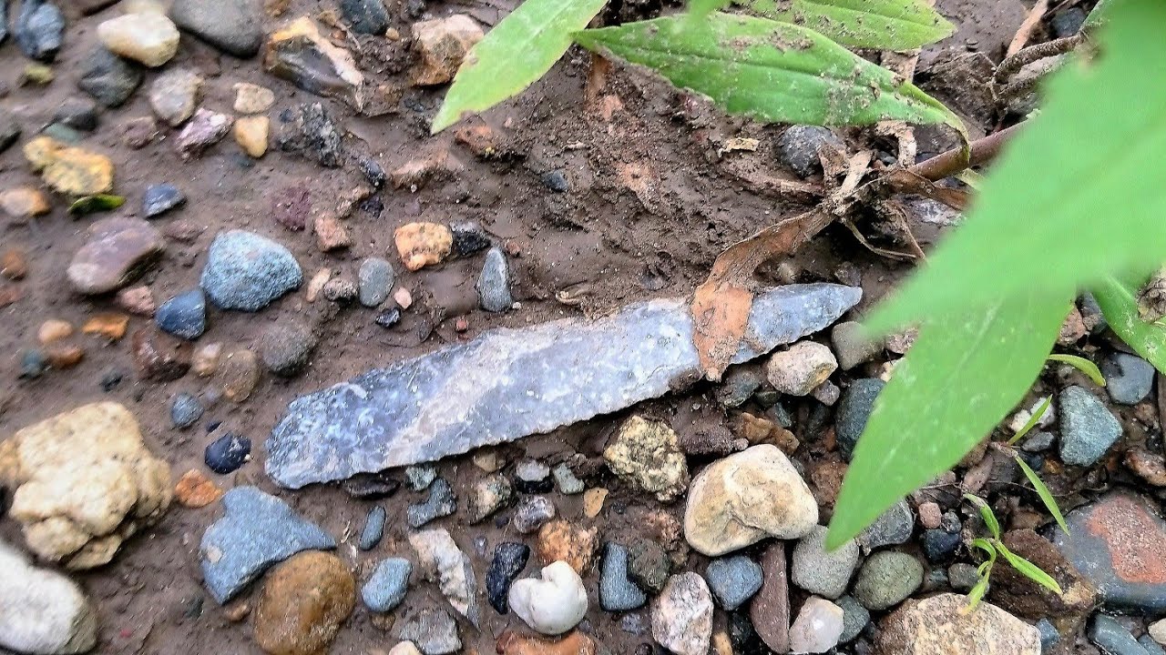 Killer Spear Arrowhead Hunting The Creek YouTube Killer Spear Arrowhead Hunting The Creek YouTube
