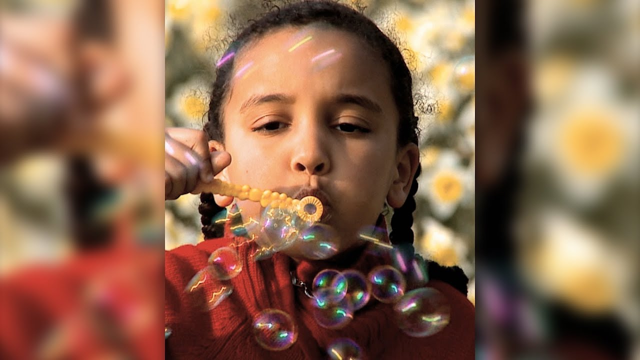 Blur On The Sides Effect PHOTOSHOP TUTORIAL YouTube blur-on-the-sides-effect-photoshop-tutorial-youtube