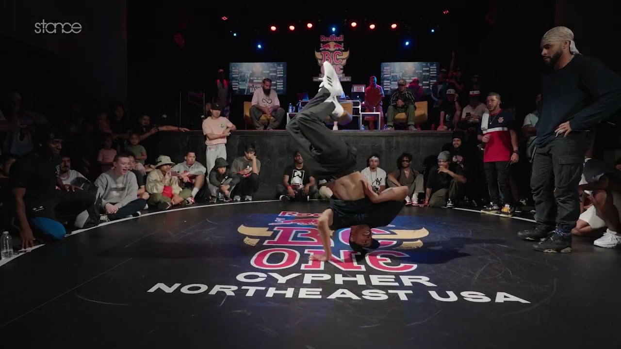 Divine VS Gerson [Bboy Semi] // Boston Redbull BC One Cypher // Stance - YouTube