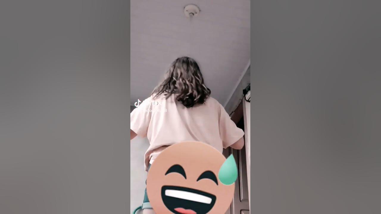 Olha O Vídeo Que Minha Irmãzinha Mais Nova Fez No Tik Tok Ela Tem 13