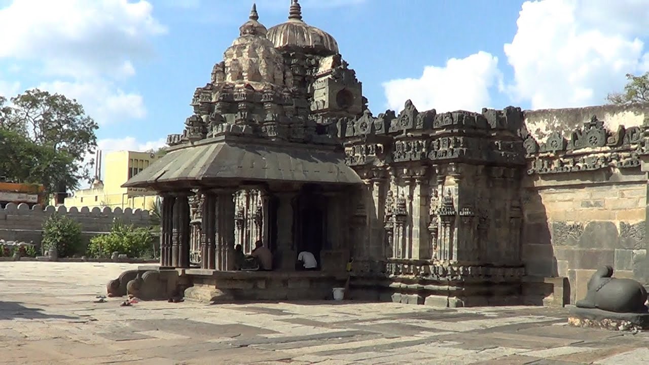 Amritheshwara Temple Annigeri {Poet Pampa's Birth Place} - YouTube