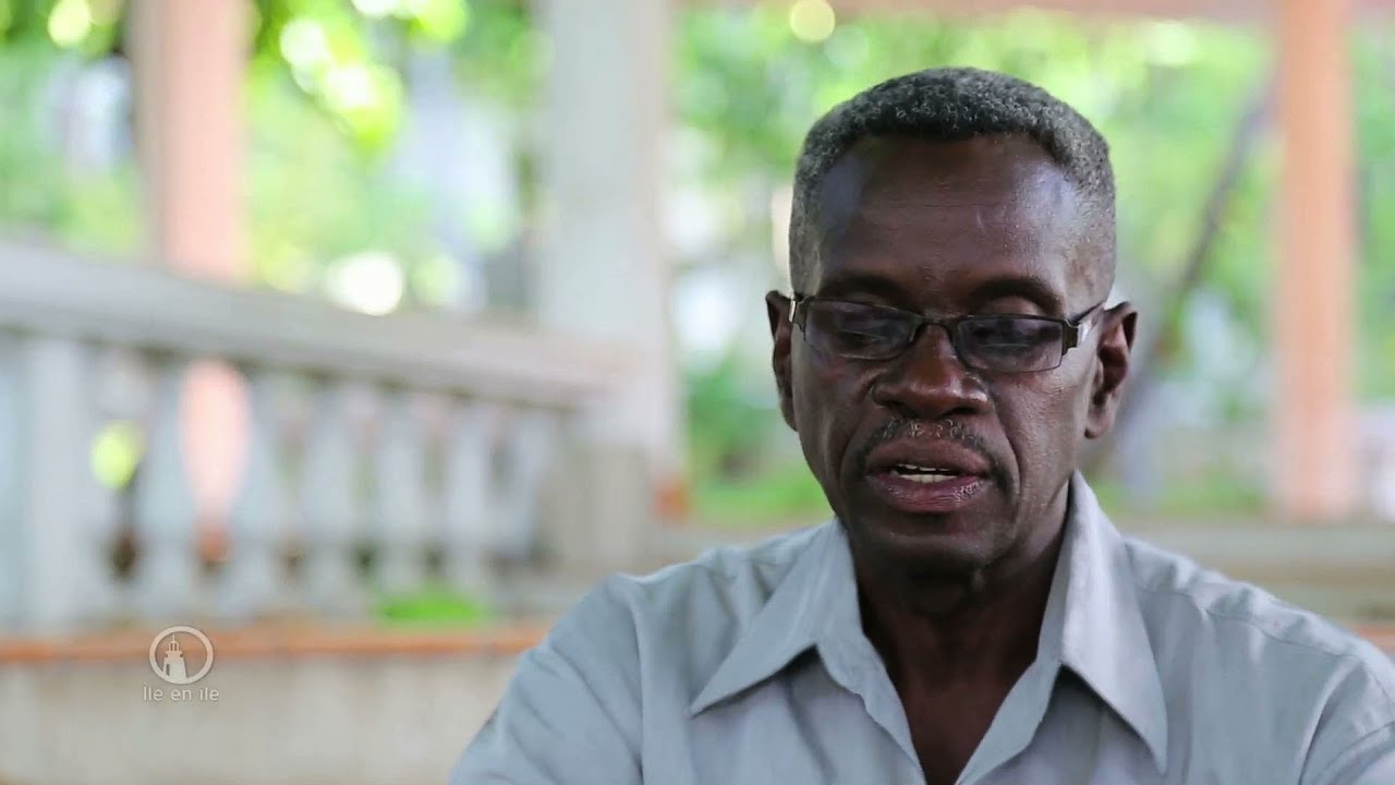 Pierre Clitandre, Cathédrale du mois d'août - YouTube