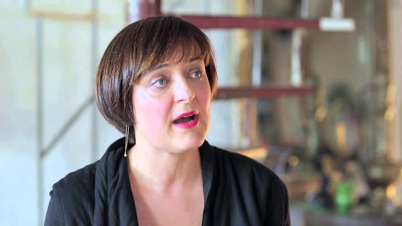 Interview Marie Lenormand : Pierrot lunaire - YouTube
