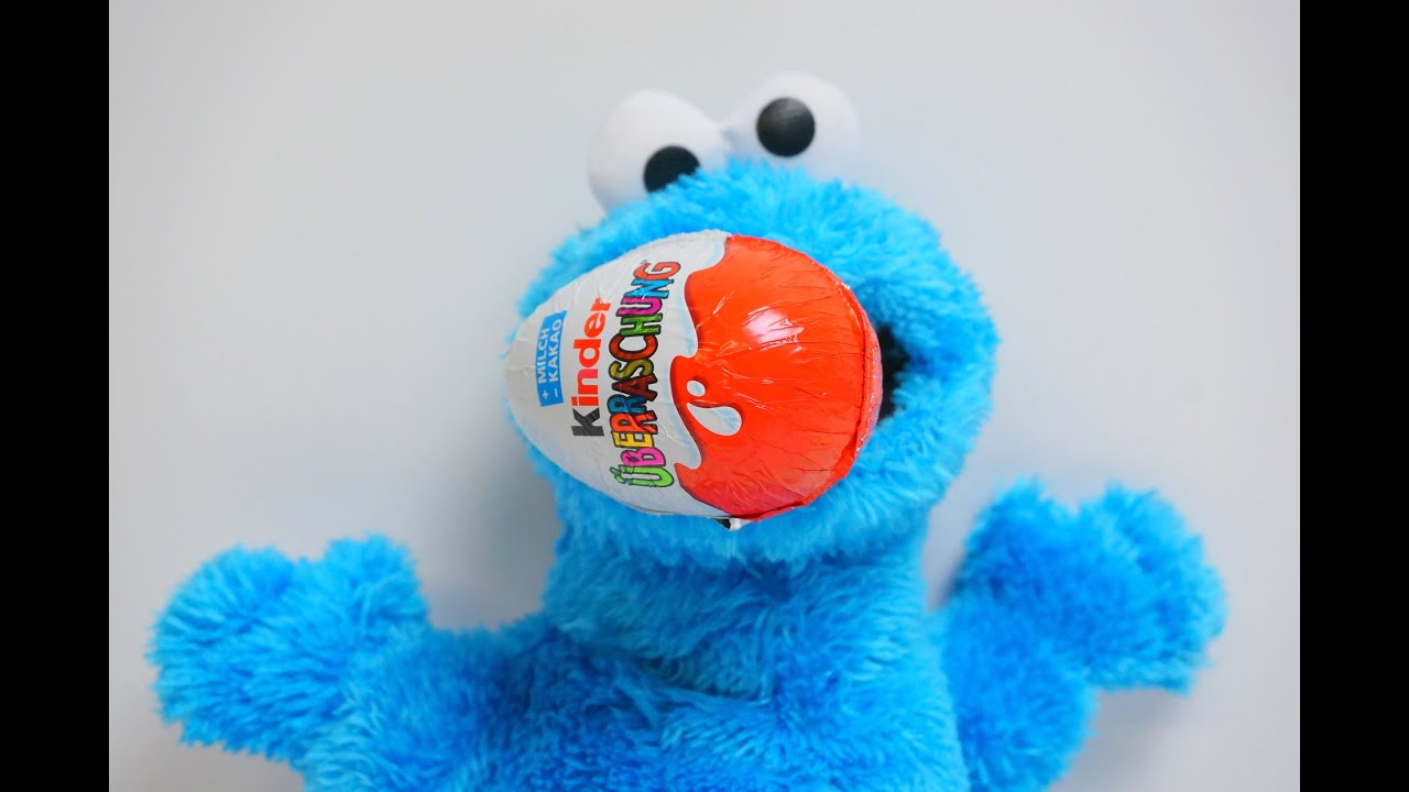3 Kinder Surprise EGGs & 3 Kinder Joy & Funny Blue Cookie Monster - YouTube